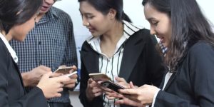 How to Screenshot on Logitech Keyboard [4 Easy Ways]